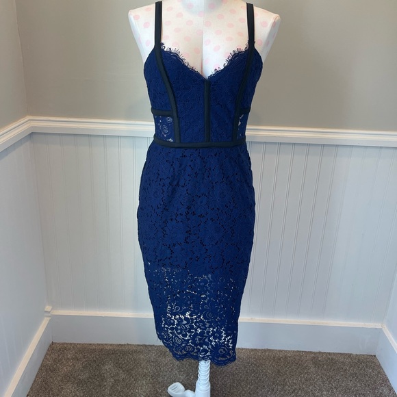 Express | Dresses | Express Navy Lace Dress With Black Detailing | Poshmark